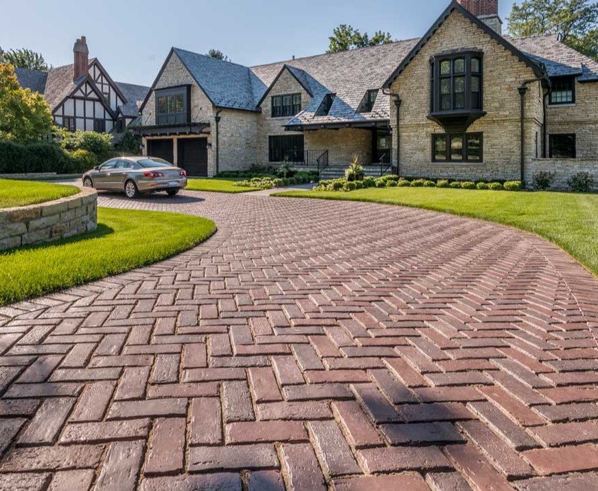 Interlock & Kerb Stone – six wings for construction